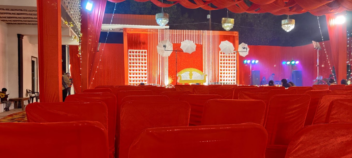 Premium Anniversary Package by Elfin Lawn