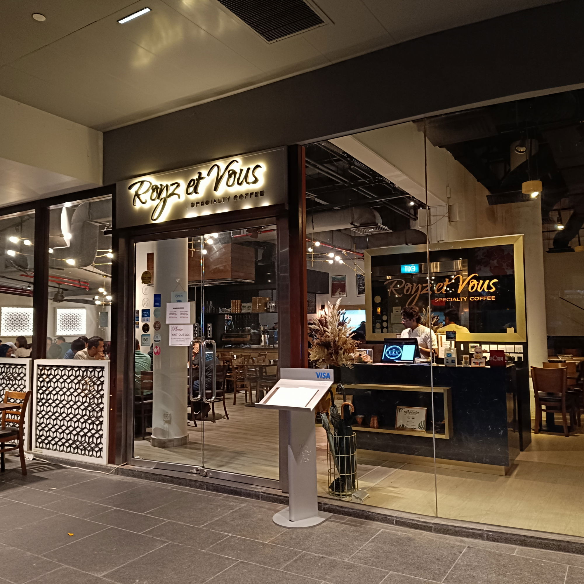 Royz Et Vous Online Booking - Bistrochat