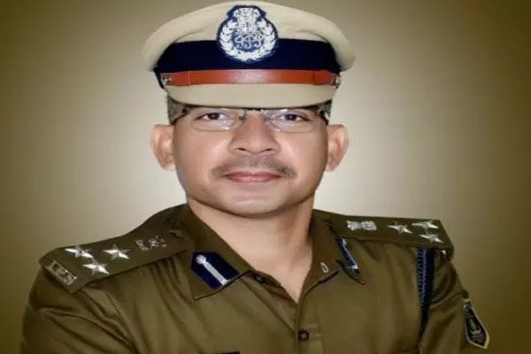 छत्तीसगढ़ के IPS जितेंद्र सिंह मीणा बने सीबीआई डीआईजी, चार एसपी भी किए ...