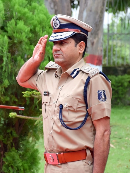 पुलिस मेडल : वरिष्ठ आईपीएस और सीएम के सचिव राहुल भगत समेत छत्तीसगढ़ के ...