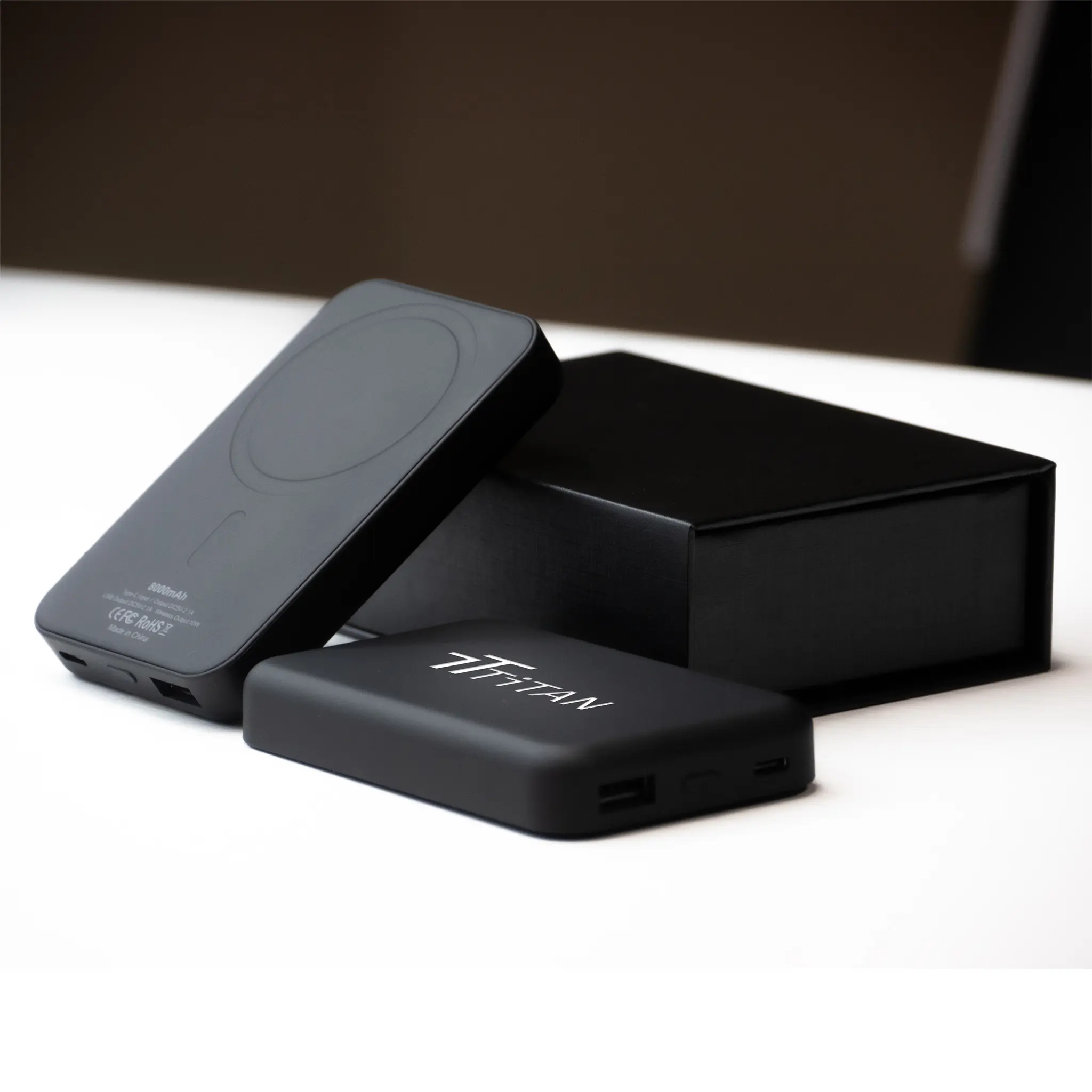 MagSafe Powerbank with Light-Up Logo – Tech Corporate Gifts Dubai