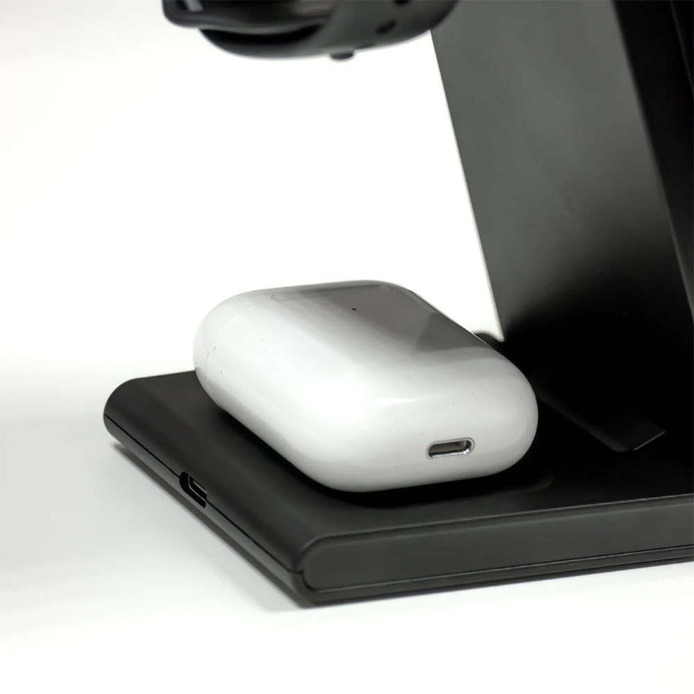 3-in-1 Foldable MagSafe Wireless Charger | Corporate Gifts Dubai