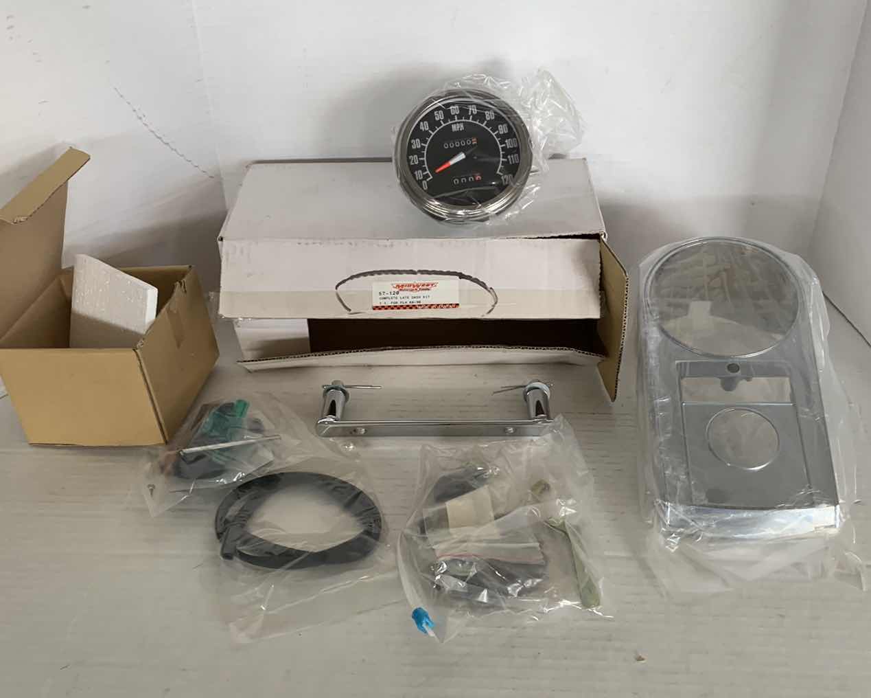 COMPLETE HARLEY SOFTAIL MOTORCYCLE LATE DASH KIT FOR FLH 68-90 for sale ...