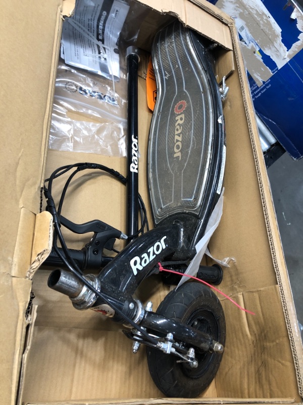 Razor E100 Electric Scooter for sale | Phoenix, AZ | Nellis Auction