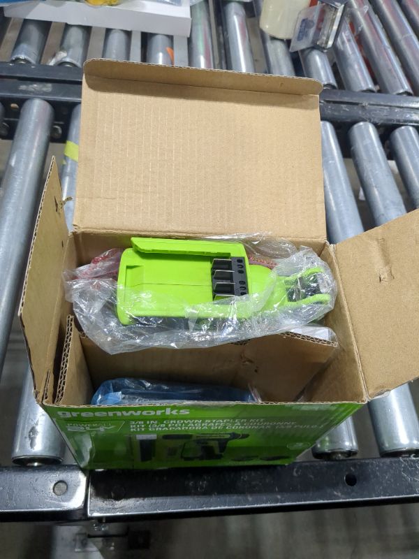 Greenworks 24V Cordless 3/8 in Crown T50 Stapler with 2Ah Battery and ...