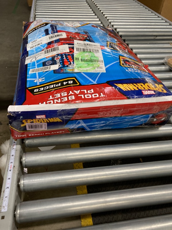 Spider-Man Tool Bench Playset with Take Apart Car ***UNKNOWN MISSING ... Spider-Man Tool Bench Playset with Take Apart Car ***UNKNOWN MISSING ...