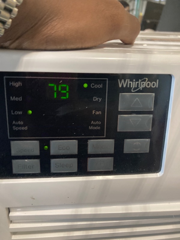 10 000 Btu 115 Volt Through The Wall Air Conditioner Cools 450 Sq Ft