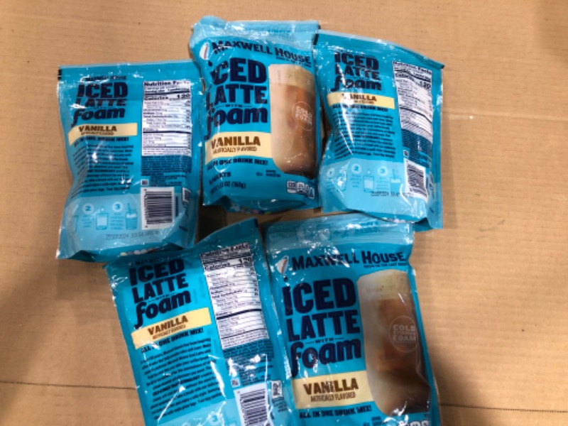 Maxwell House Iced Vanilla Latte With Foam Instant Coffee Drink Mix 5