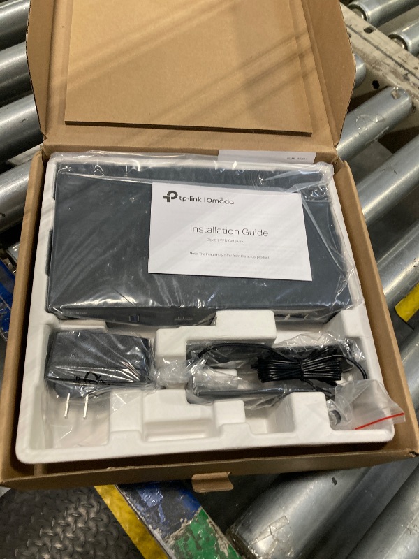 TP-Link ER7206 Multi-WAN Professional Wired Gigabit VPN Router ...