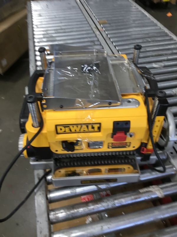 DEWALT Thickness Planer, Two Speed, 13-inch, 15 Amp, 20,000 RPM Motor ... DEWALT Thickness Planer, Two Speed, 13-inch, 15 Amp, 20,000 RPM Motor ...