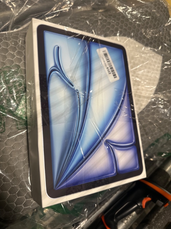 Apple iPad (10th Generation): with A14 Bionic chip, 10.9-inch Liquid ...