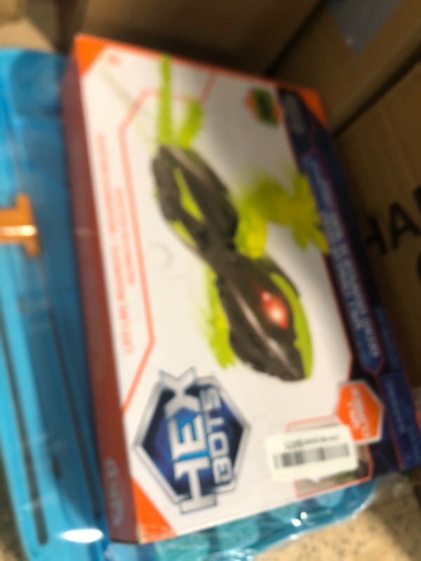 HEX BOTS Wall Crawler Gecko, Rechargeable Remote Control Robot Kids ... HEX BOTS Wall Crawler Gecko, Rechargeable Remote Control Robot Kids ...