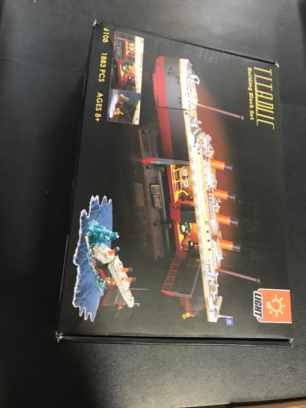 INSOON Titanic Building Set with LED Light, 2 in 1 Titanic Ship Mini ...