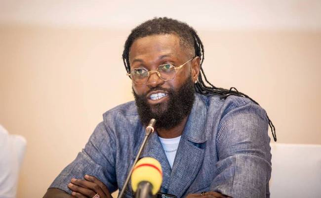 Togo - Sheyi Emmanuel Adebayor : une carrière légendaire célébrée avec ...