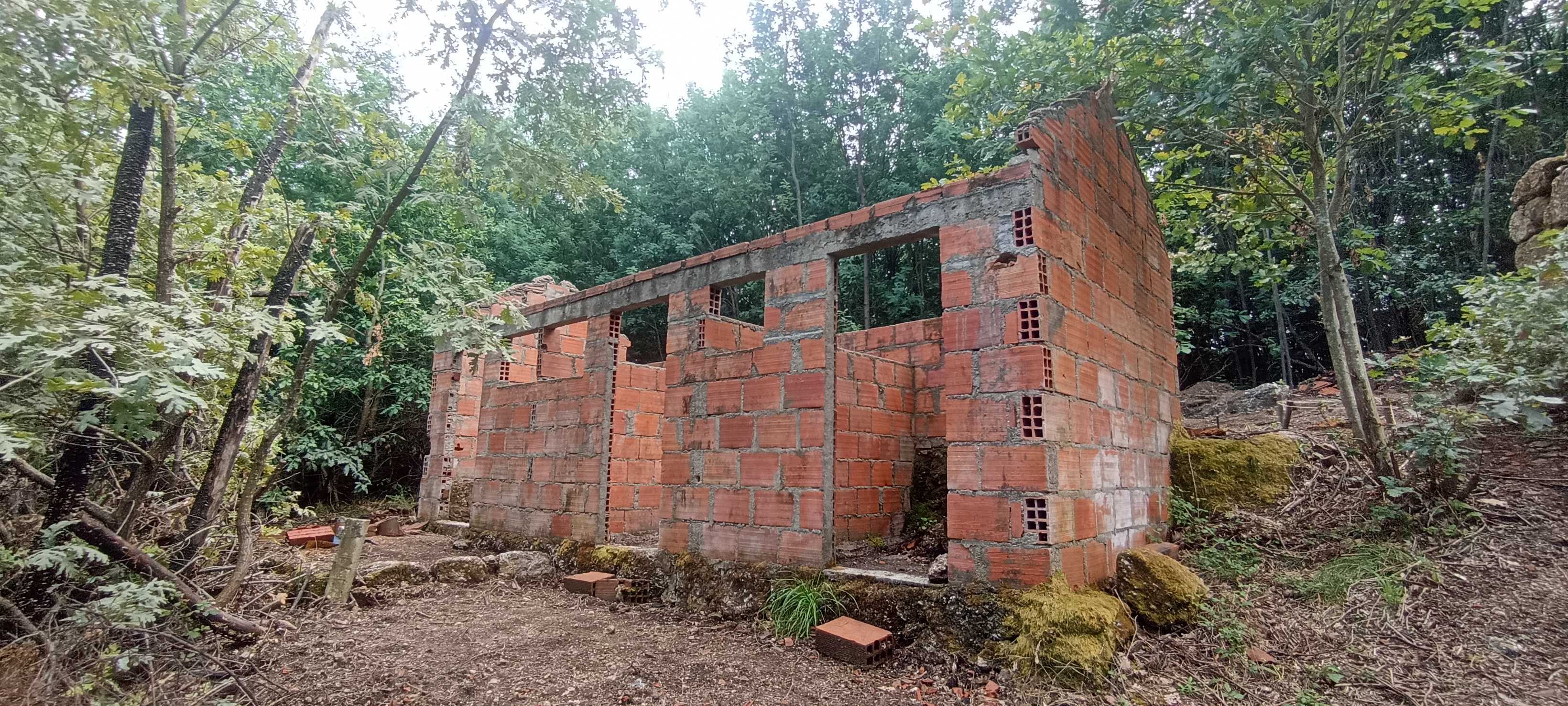 Can we renovate a 3 rooms old brick ruin? - Research - Project Kamp ...