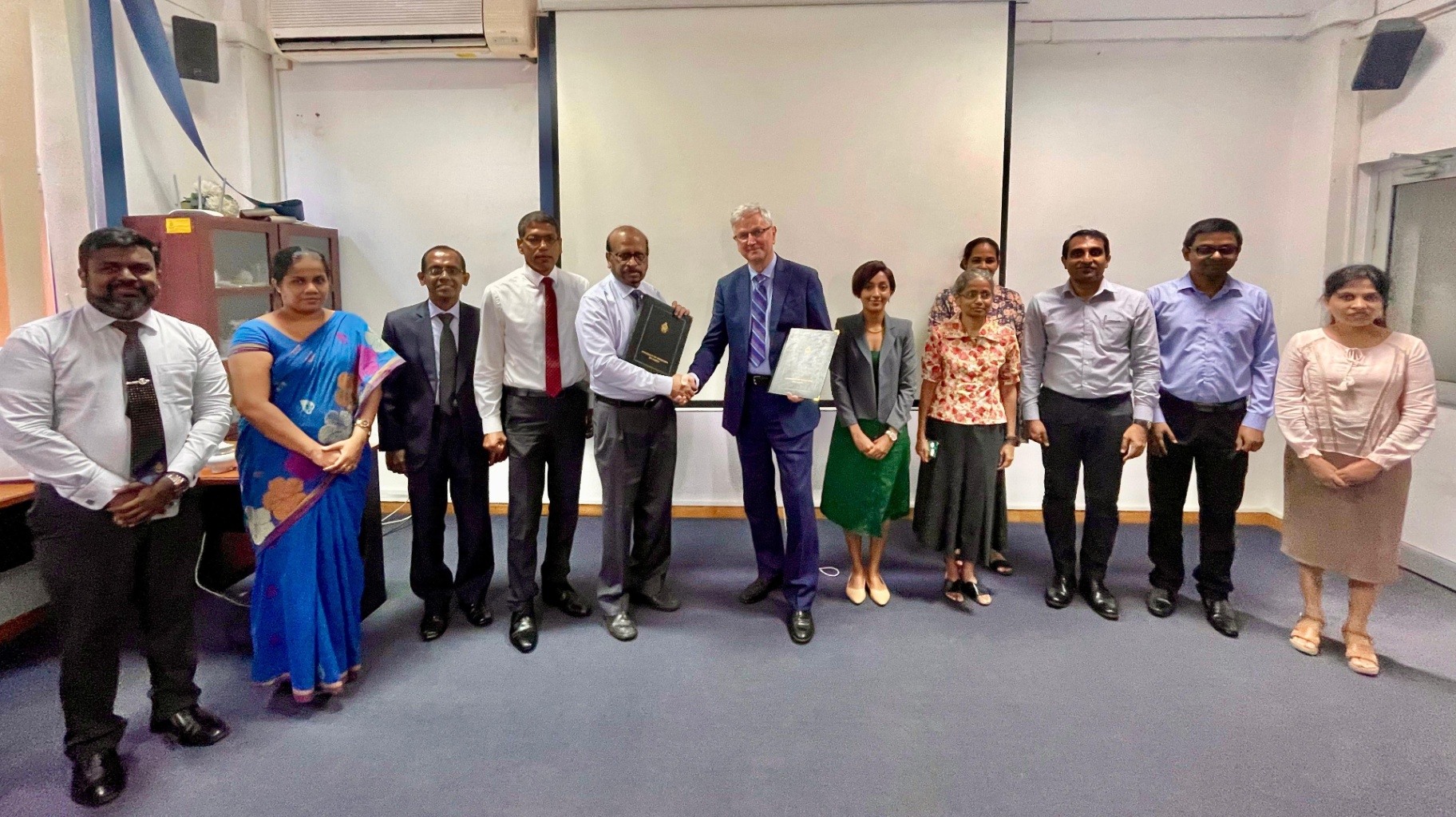 University of Moratuwa and Greenstat Hydrogen sign 5 Yr MoU to advance ...